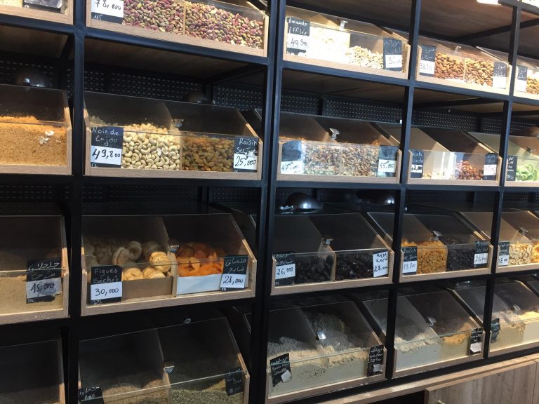 Fruits secs : Malgré la cherté, les Tunisiens ne s'en privent pas ...