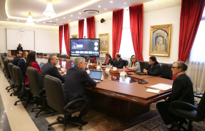 Tunisie : Najla Bouden préside un Conseil ministériel, en présence de ...