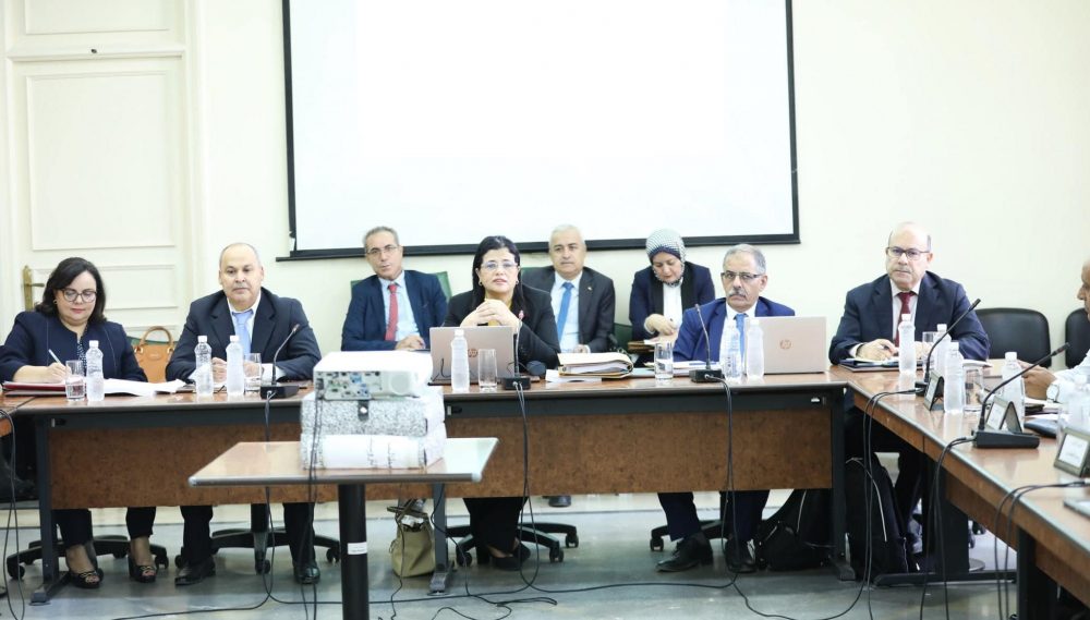 Tunisie : Le gouvernement évoque l'éventualité de redéployer les ...