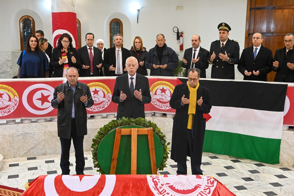 Kaïs Saïed participe à la commémoration de Farhat Hached - Gnet news